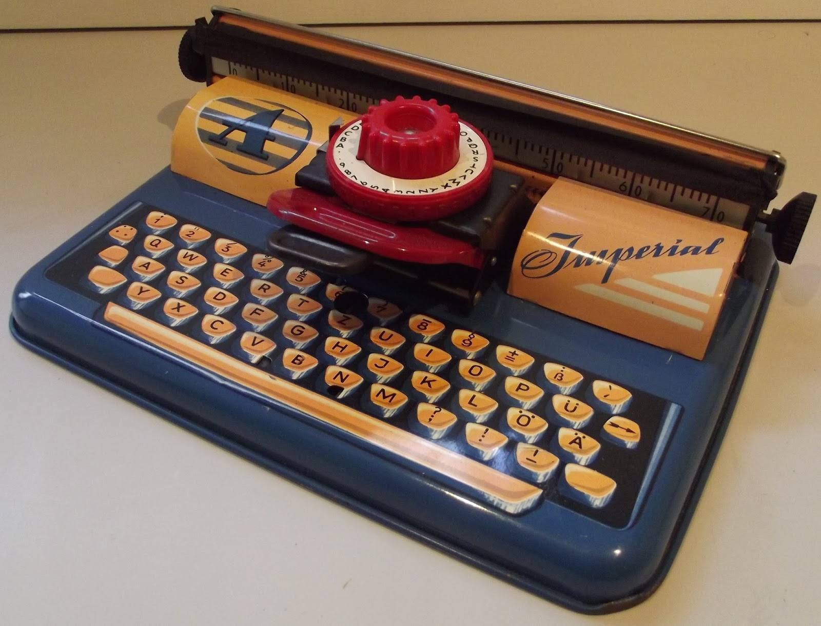 oz.Typewriter: Rare and Toy Typewriters For Sale