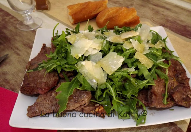 La buona cucina di Katty: Tagliata con rucola e parmigiano
