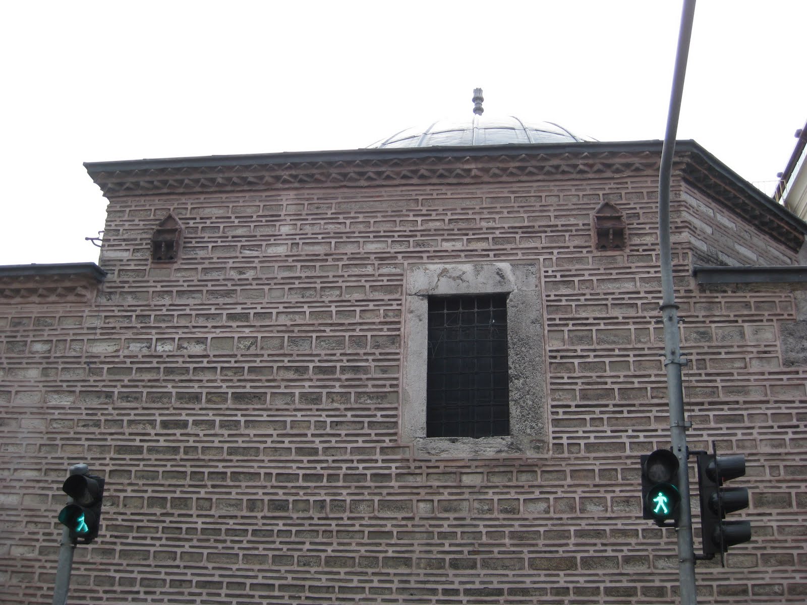 Travelmind: Compassionate architecture: bird houses and sparrow mansions