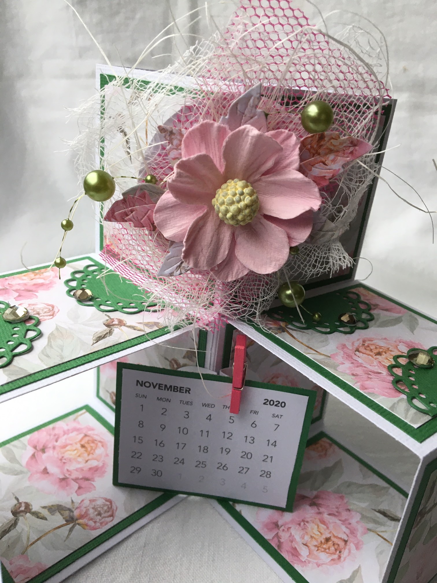 Triple Cube Card with Michelle - Couture Creations