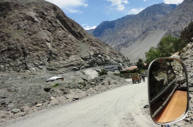 Muzzammil's Travels: Return Journey - Fairy Meadows to Karachi in 50 Hours