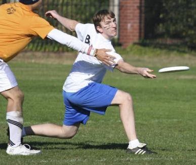Ultimate Tips and Tricks: Ultimate Frisbee: Tips on Throwing