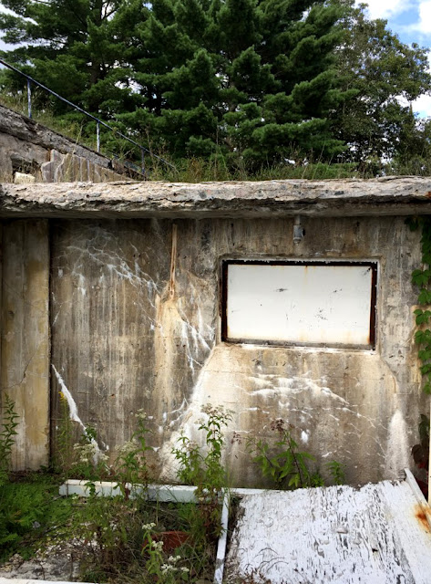 RETRO KIMMER'S BLOG: 22 NEW PHOTOS OF HARRY BENNETT'S LODGE