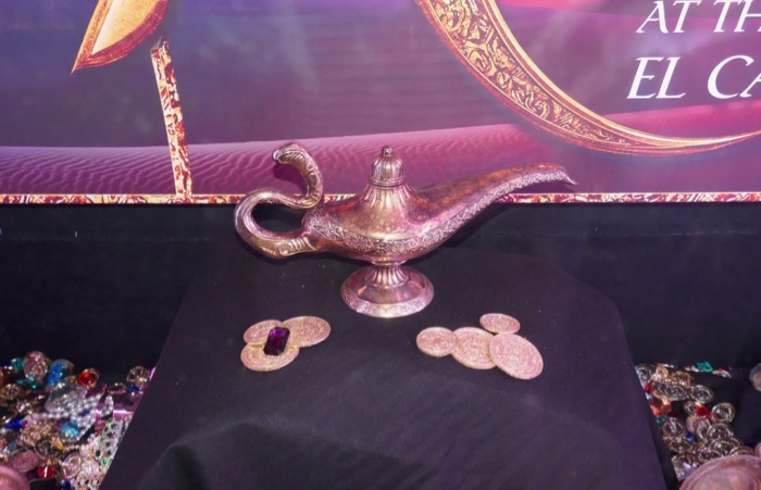 Hollywood Movie Costumes and Props: Will Smith's Genie movie costume ...