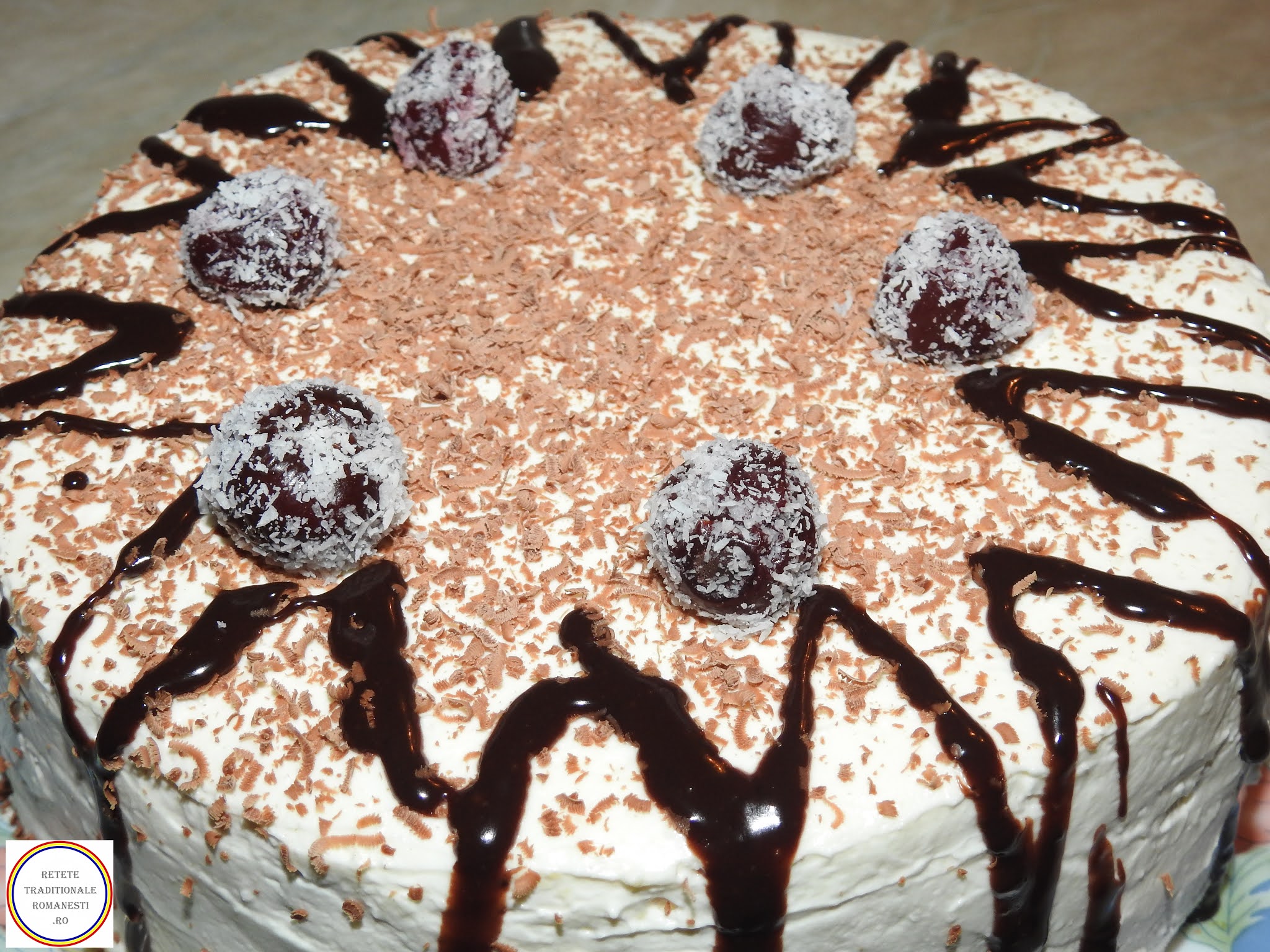 Tort cu piscoturi si visine reteta | Retetetraditionaleromanesti.ro