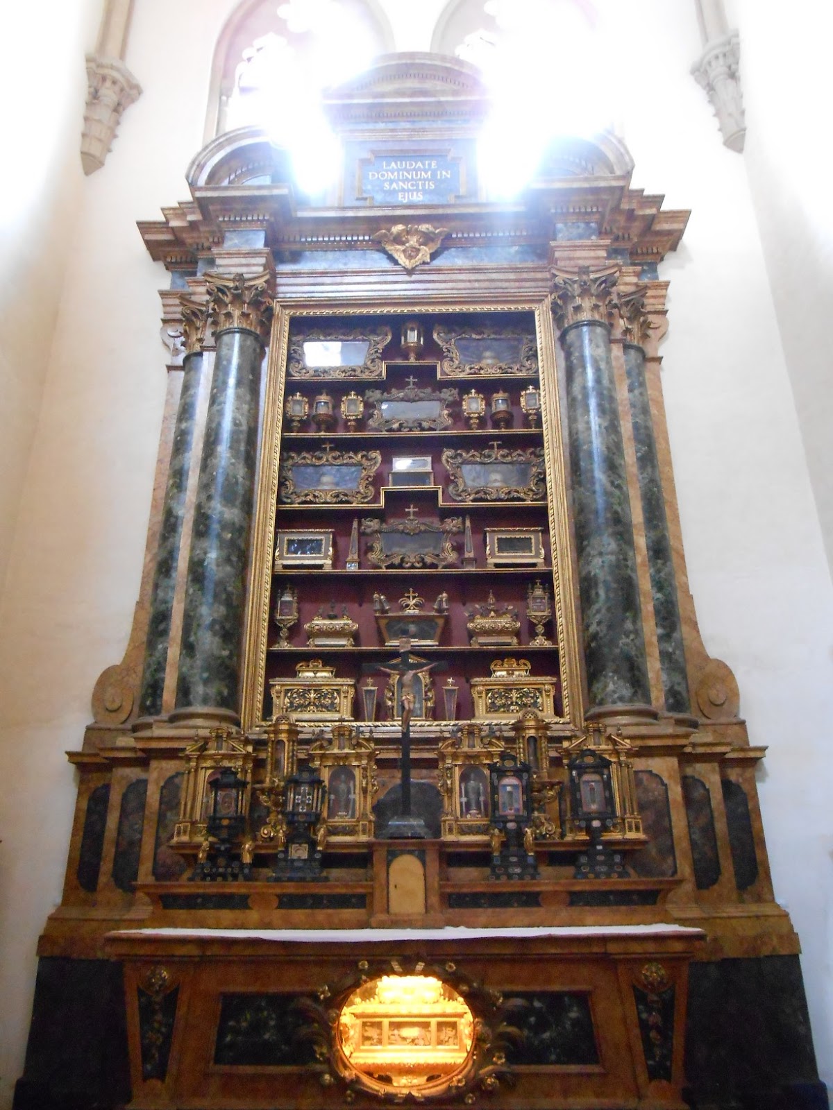 New Liturgical Movement: The Feast of the Holy Relics