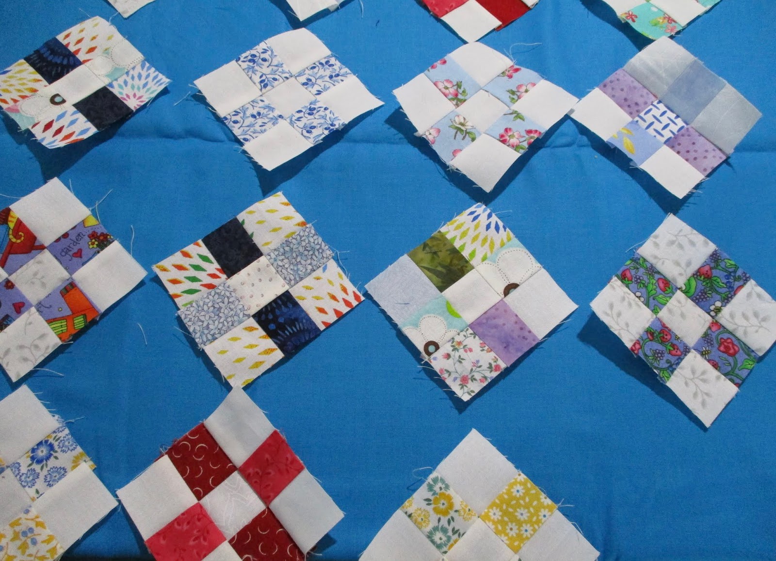 Gretchen's Little Corner: Piecing 9 Patches