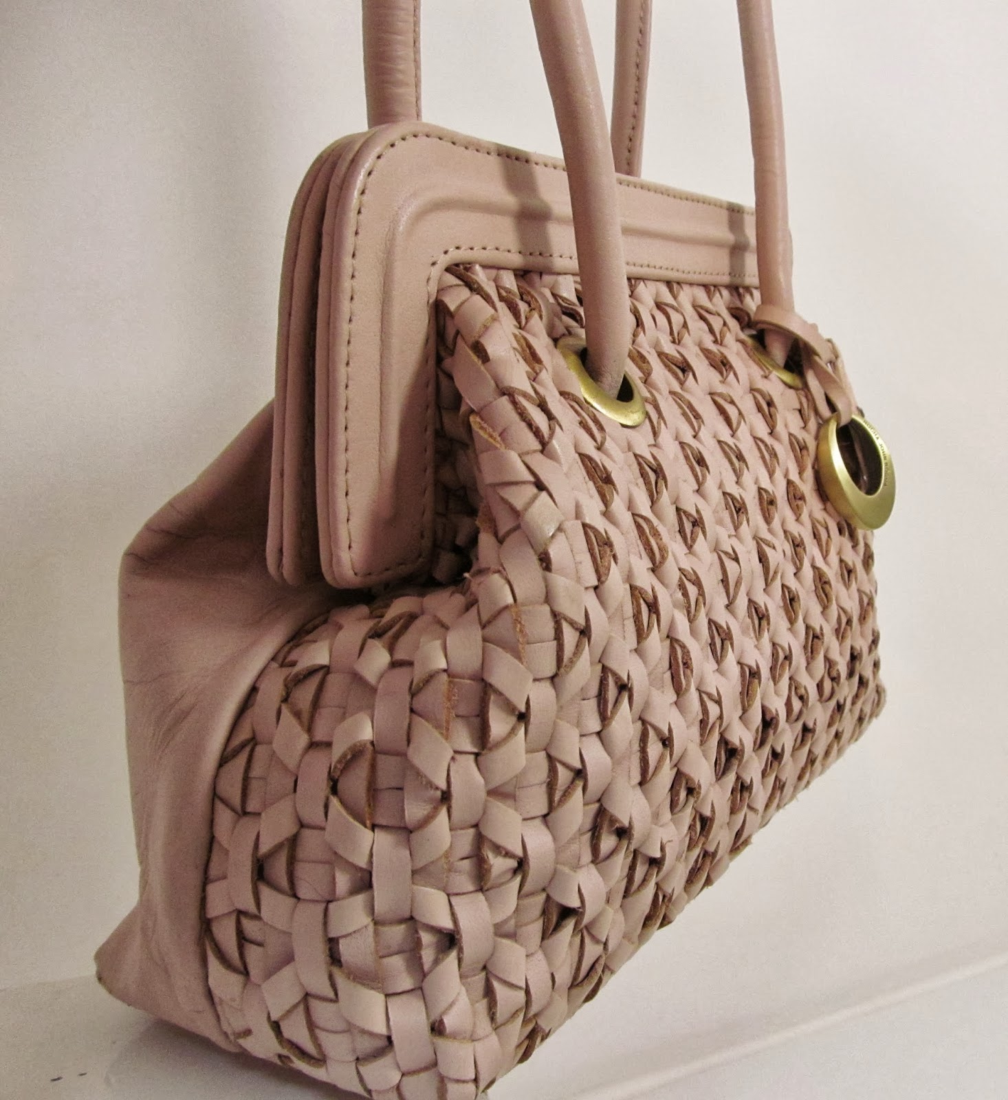 ROCHA JOHN ROCHA PALE PINK QUALITY LEATHER HANDBAG PURSE WOVEN FRONT ...