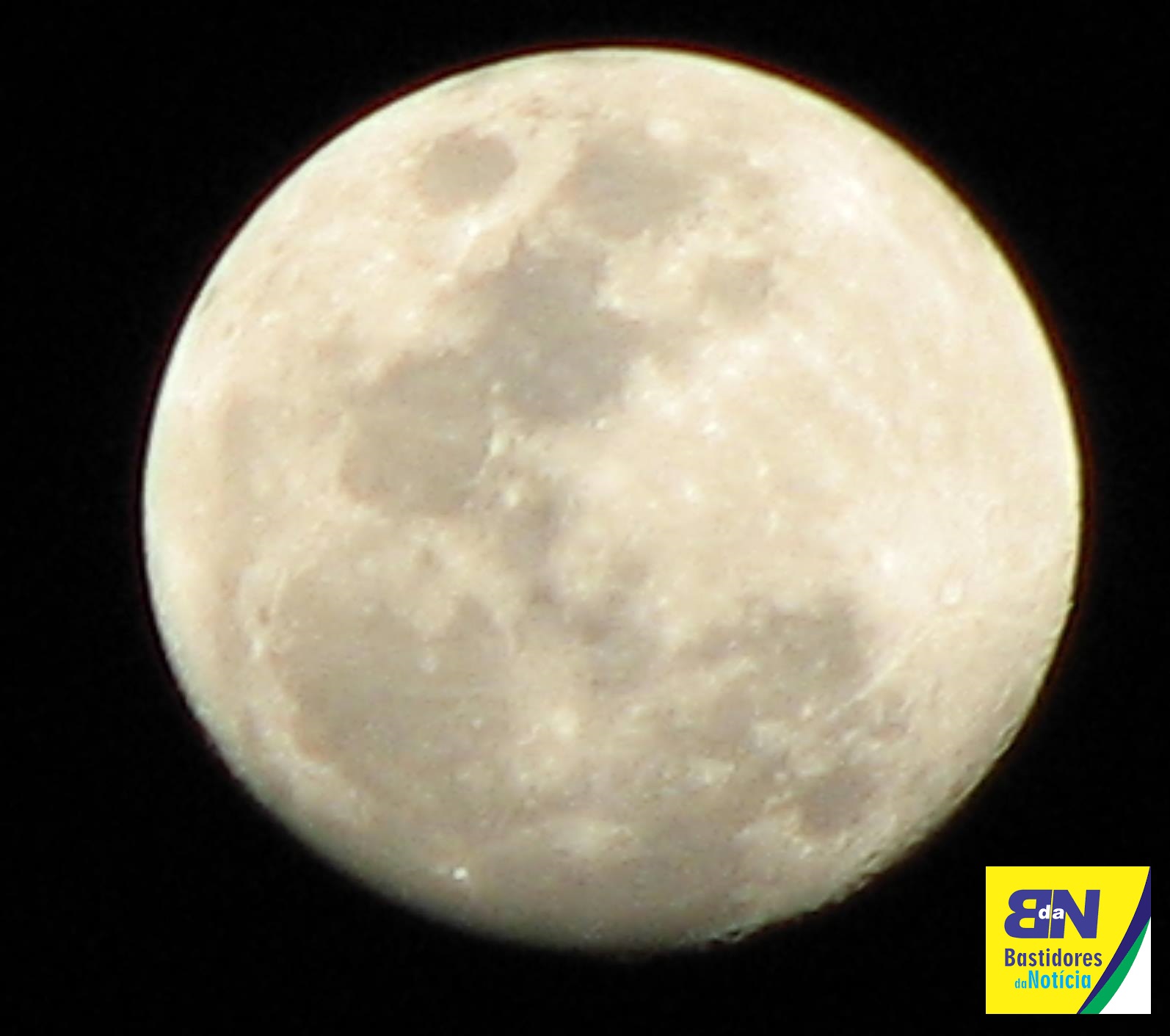 Bastidores da Notícia Dracena: LUA QUARTO CRESCENTE NESTE SÁBADO