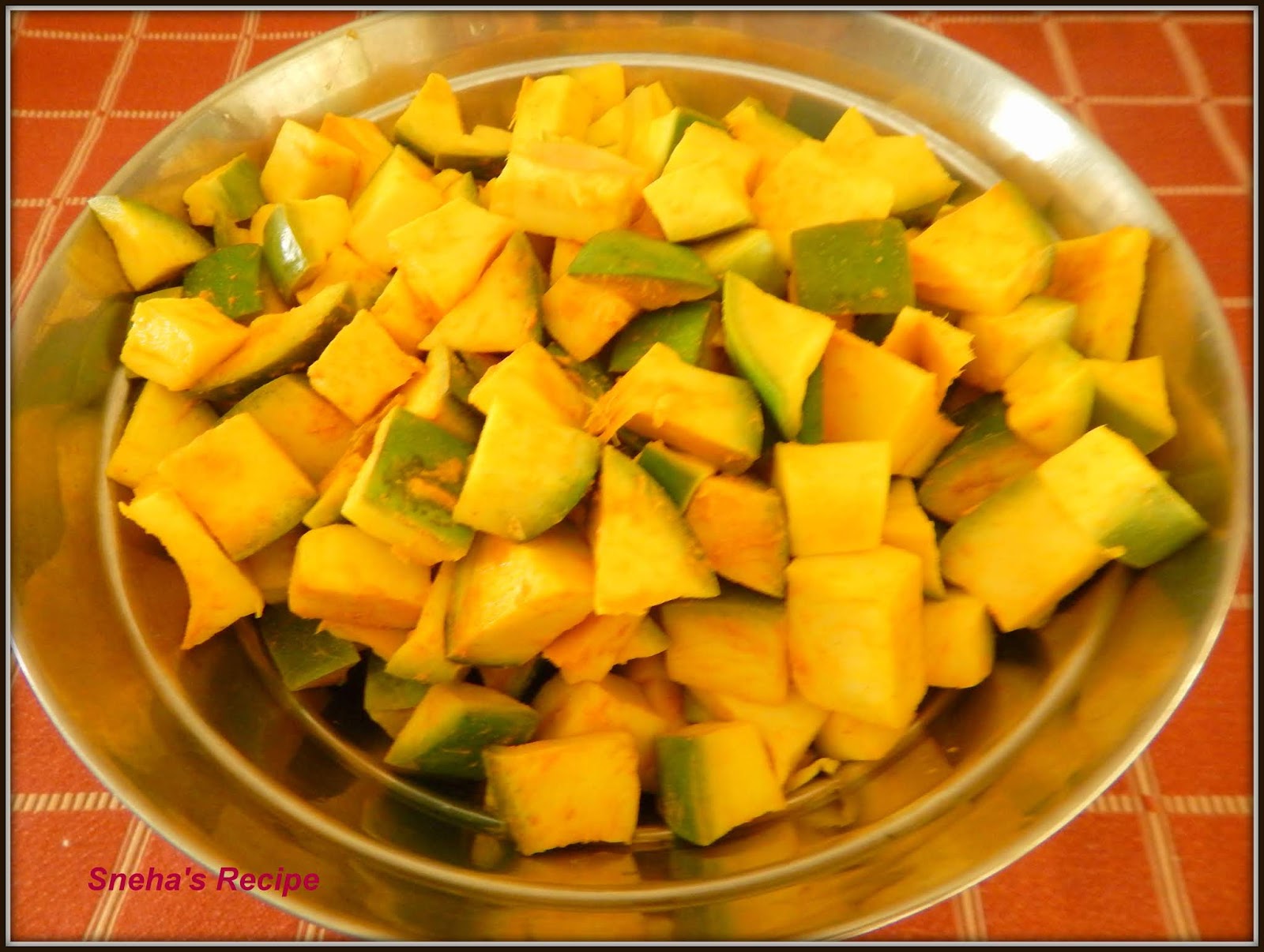 Mango Avakaya / Andhra Avakkai Pickle - Sneha's Recipe