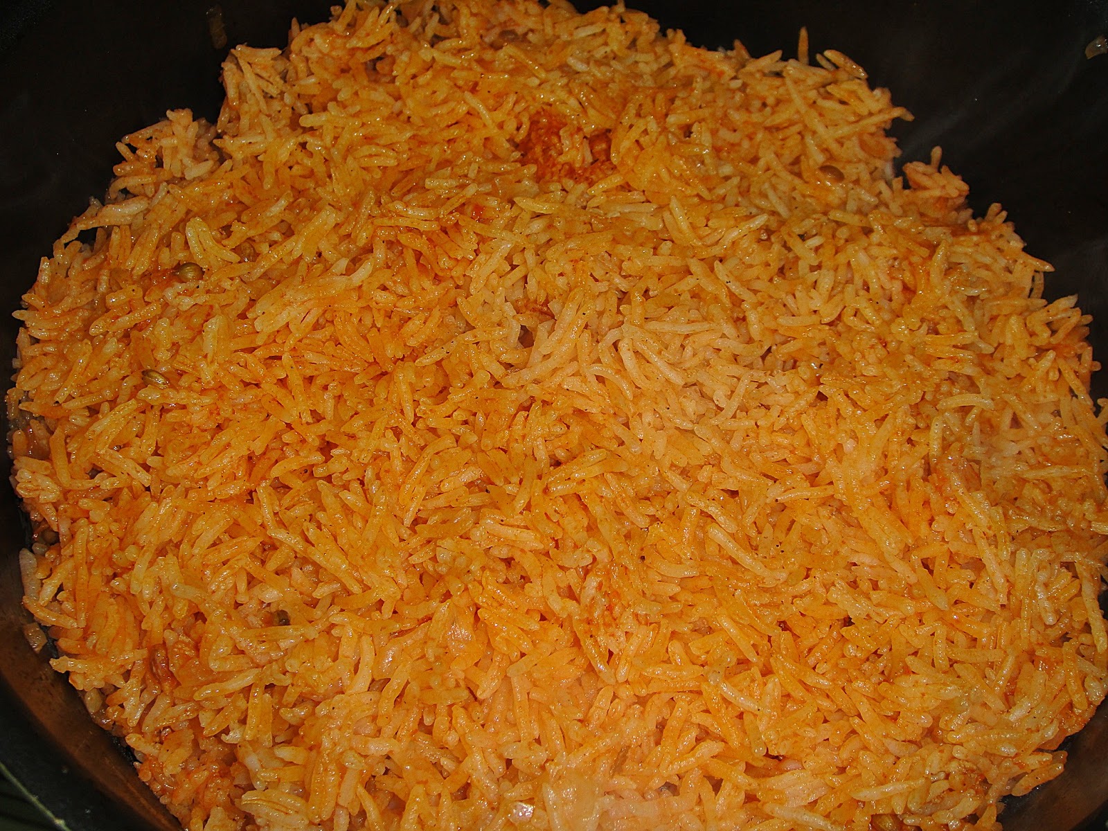 Maryam's Culinary Wonders: 425. Iraqi Chicken with Red Rice