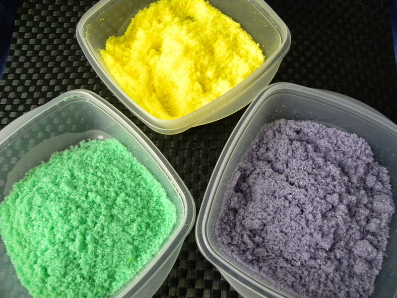 TRASTEANDO EN MI COCINA: TRUCO: AZÚCAR DE COLORES