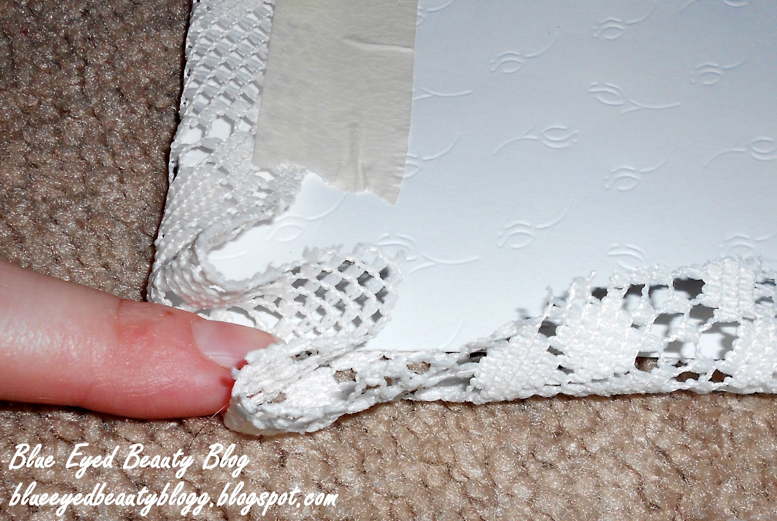 Blue Eyed Beauty Blog: DIY Framed Lace