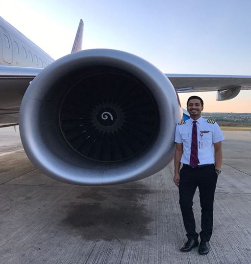 khaerah tadika: Ini Nih Pilot Ganteng Yang Bikin Kamu Lupa Mendarat