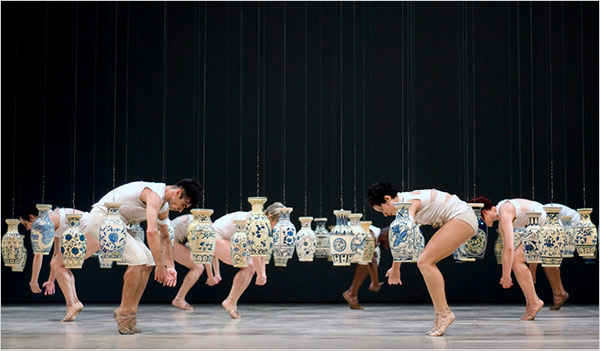 LAVRAPALAVRA : COMPANHIA DE DANÇA DEBORAH COLKER