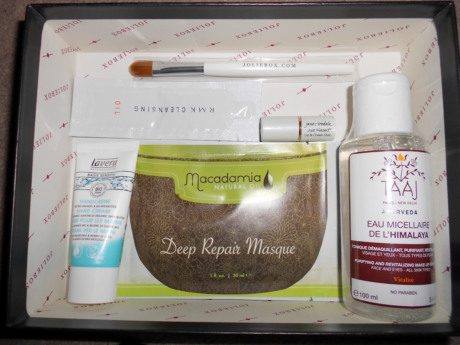 the2BEAUTYBLOGGERS: February 2012