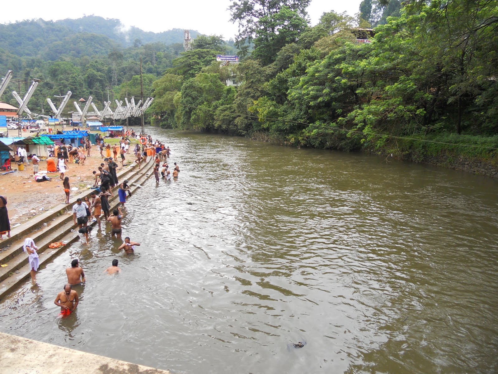 wallpapers name: Pamba Nadhi in Kerala ( Shabarimala )