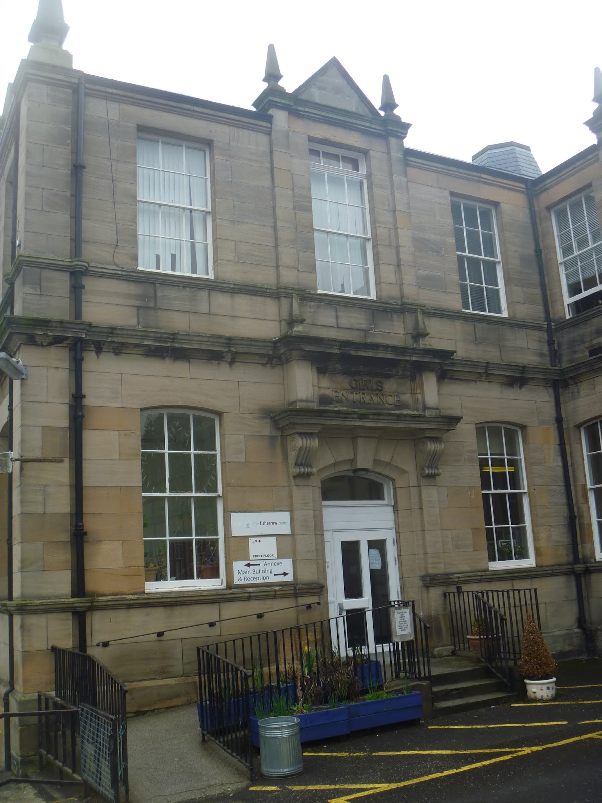 Crafty Green Poet: A Visit to Borders Scrap Store