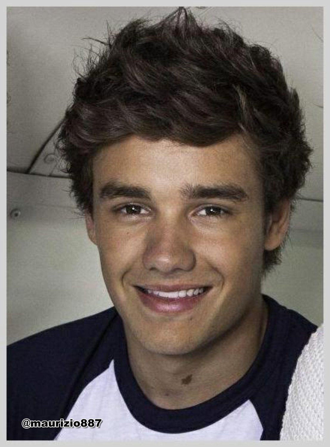 Live While We're Young: Live While We're Young