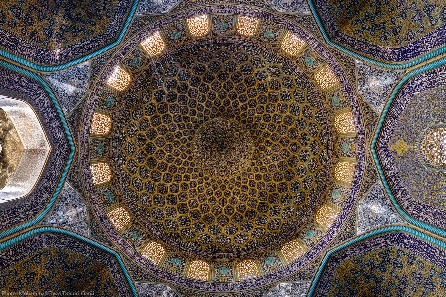 bensozia: The Ceilings of Persian Mosques