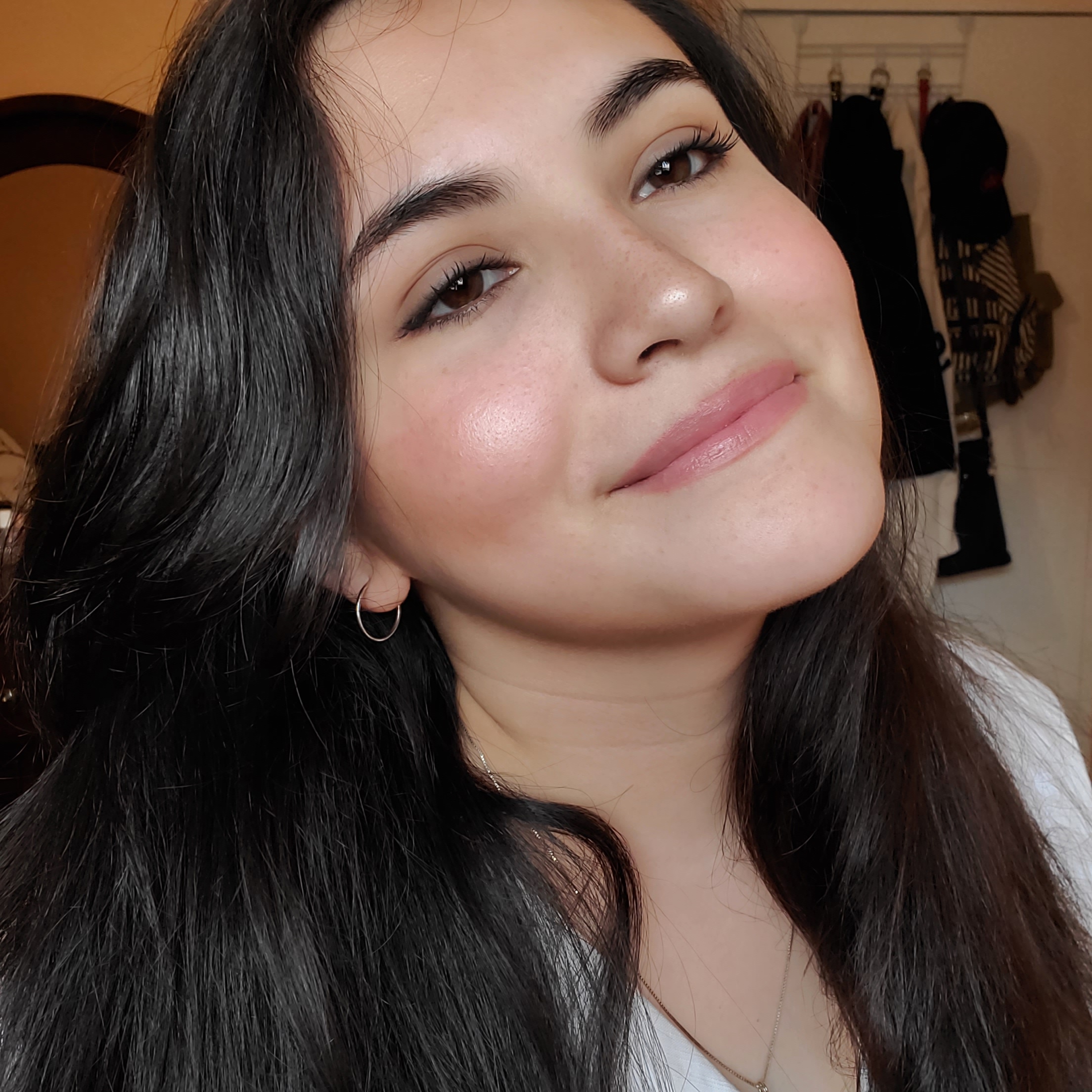 Normal and Natural Everyday Makeup Tutorial - Diamonds Taking Shape