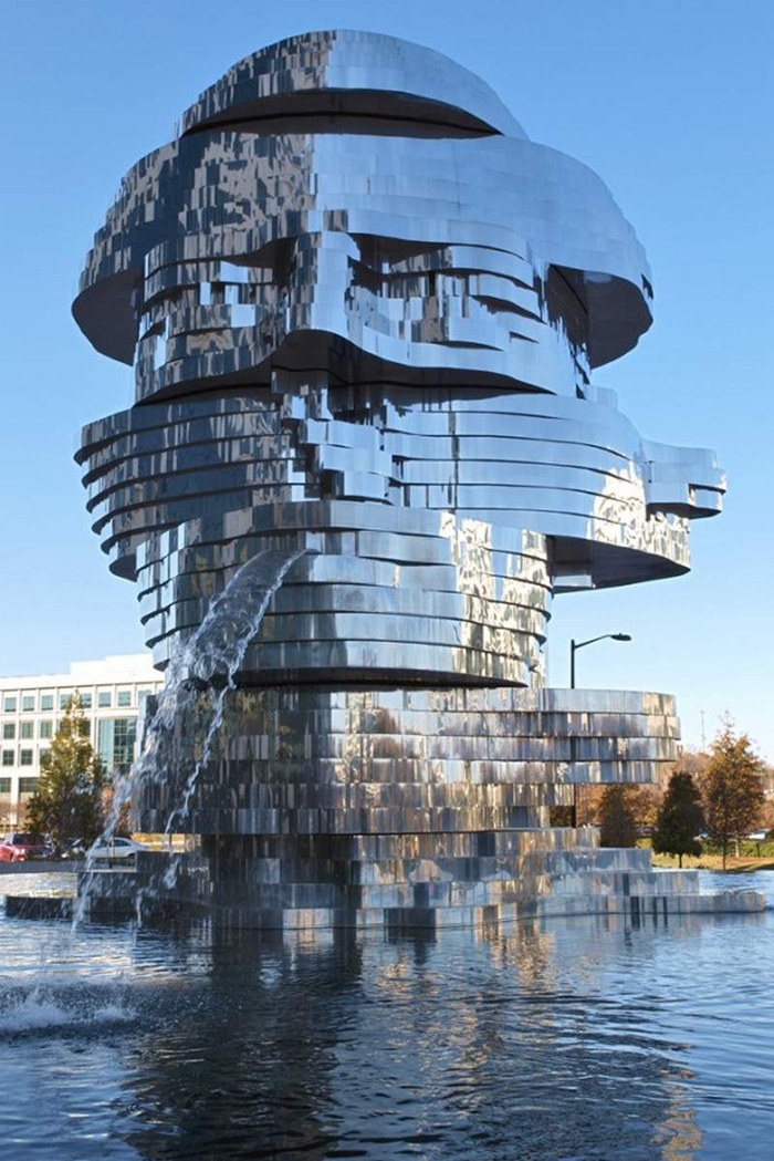 David Černý, 1967 | Metalmorphosis | Giant Rotating Heads | Tutt'Art@ | Pittura * Scultura ...