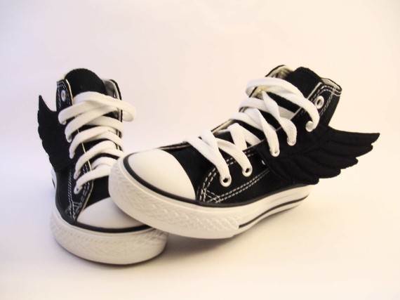 Superfluo Imprescindible: Zapatillas aladas