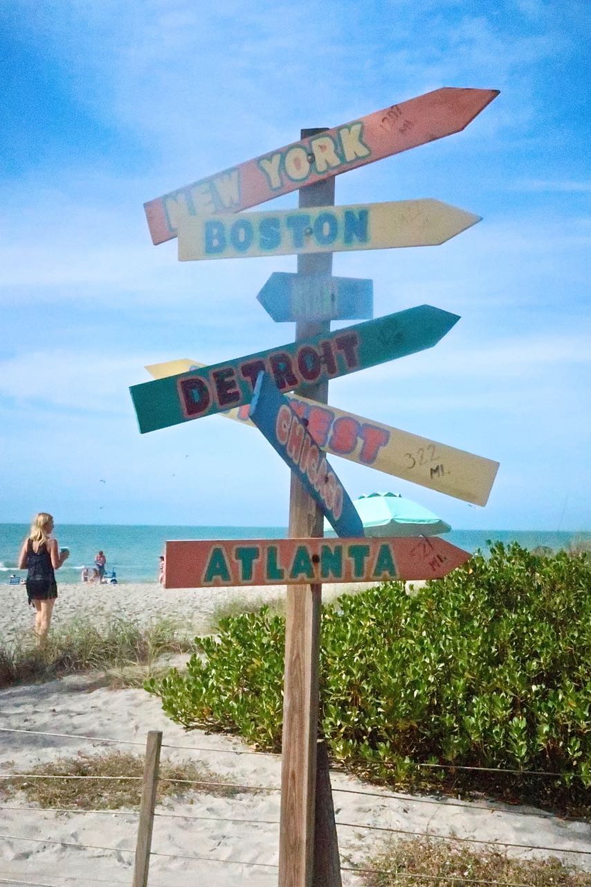 Scrumpdillyicious: Fins At Sharky's on Venice Beach: Waterfront Dining