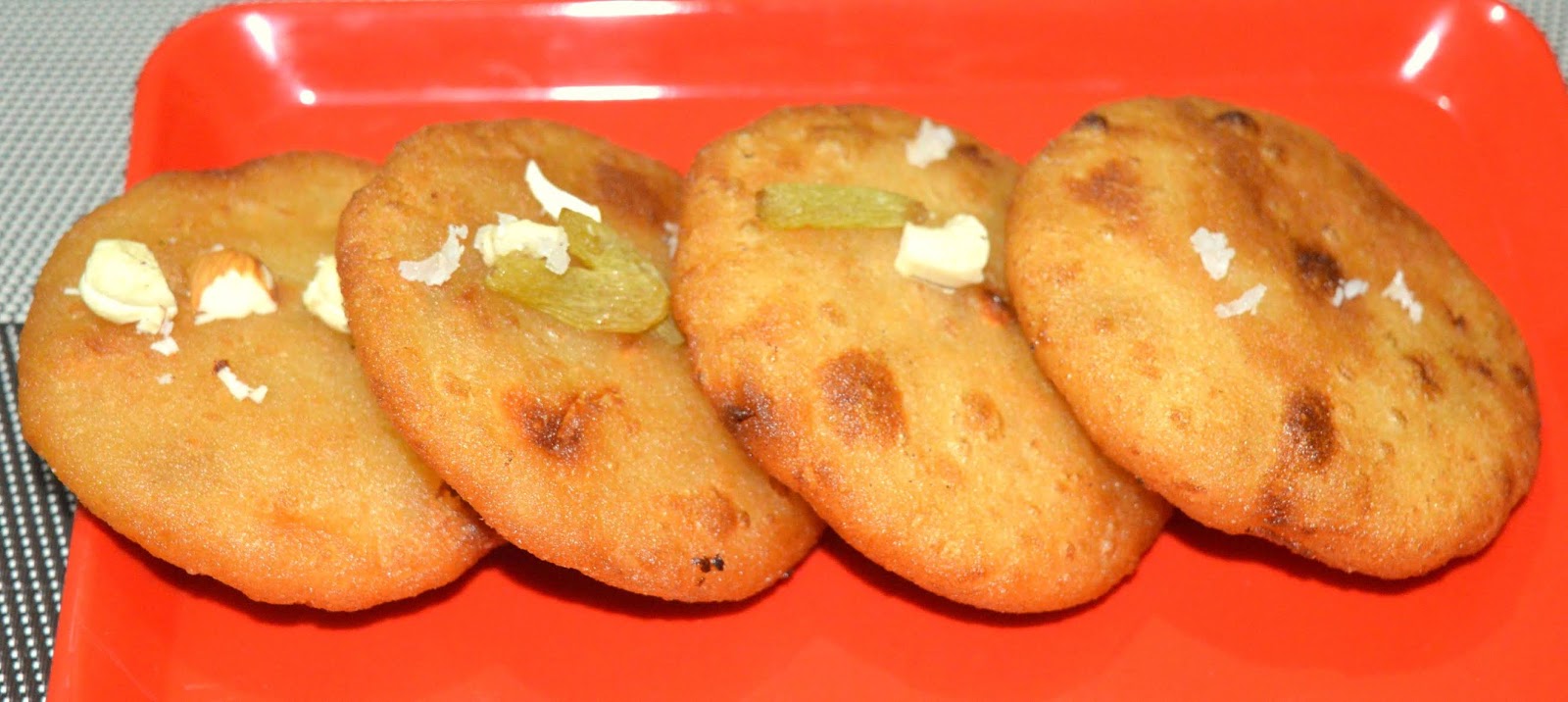 Puri Pitha/Puli Pitha Recipe