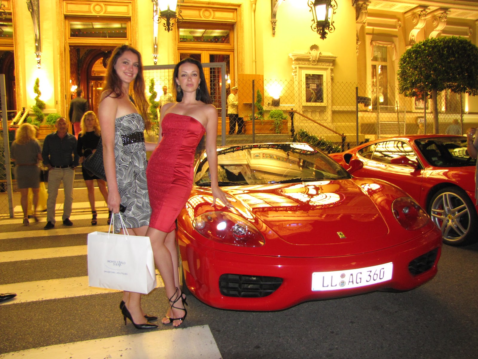 Monaco Car Show: Pin-Up & Grid Girls