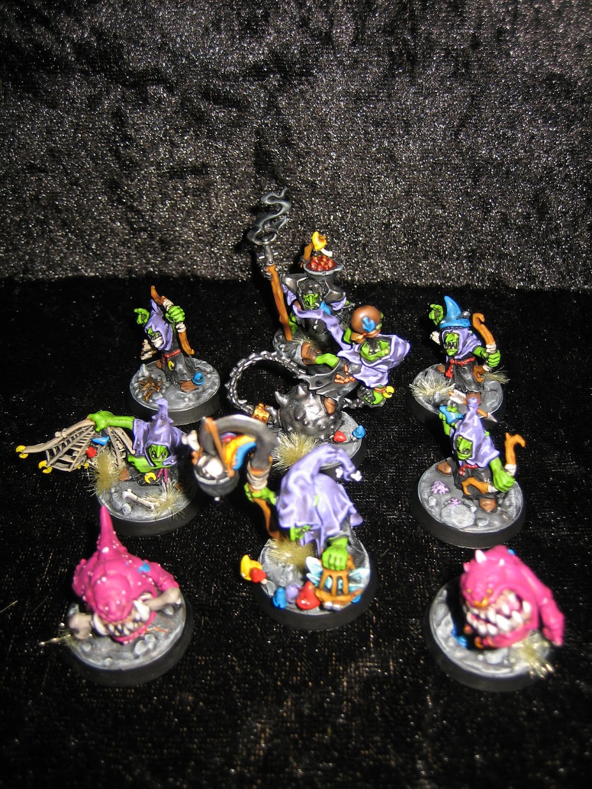 Making miniatures with Mario: Moon-Clan : Night-Goblins : Gloomspite ...