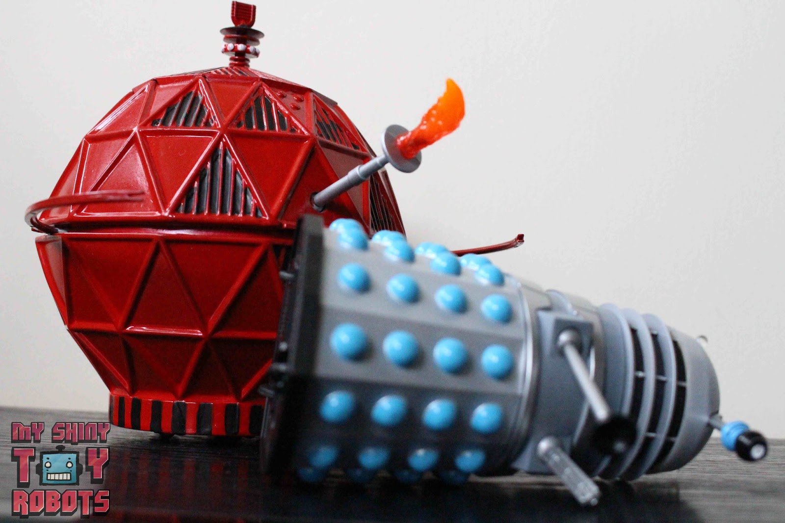 My Shiny Toy Robots: Custom Figure: TV21 Dalek Comics Menoid Master ...