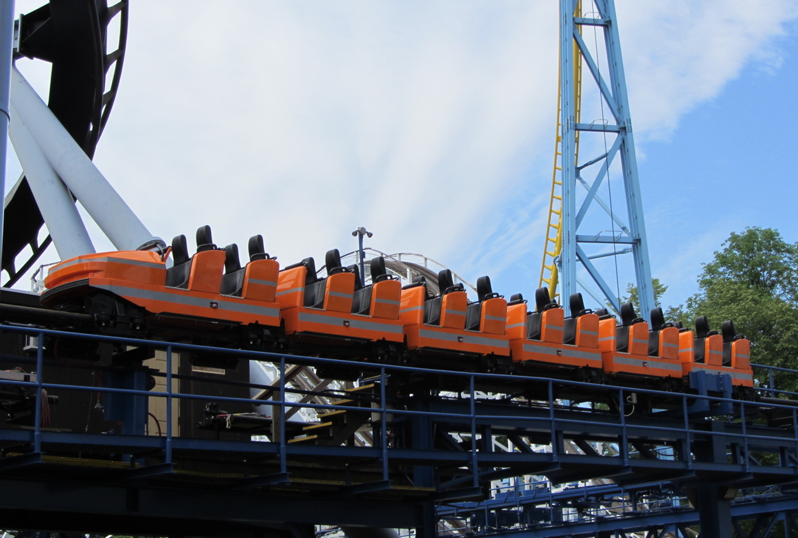 NewsPlusNotes: Hersheypark's SooperdooperLooper Feels the Love in 2012