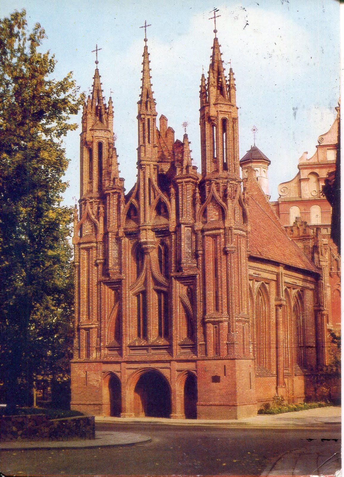 collect ROC: Lithuania Postcard: Beautiful St. Ann's Church in Vilnius