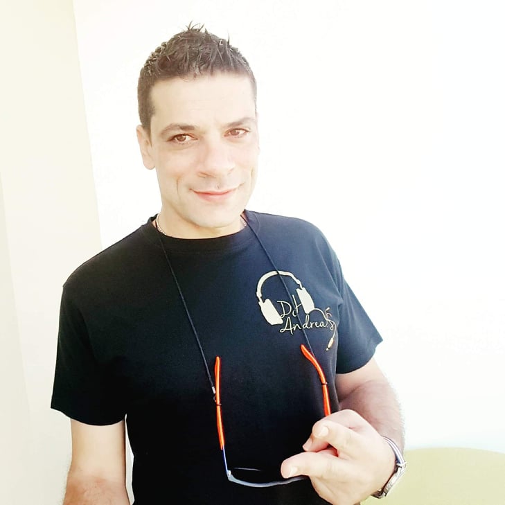 ShowTime-cy: DJ ANDREA S - ΟΤΑΝ ΟΙ ΓΑΜΟΙ ΚΑΙ ΟΙ ΒΑΦΤΙΣΕΙΣ ΘΕΛΟΥΝ ΤΟΝ ...