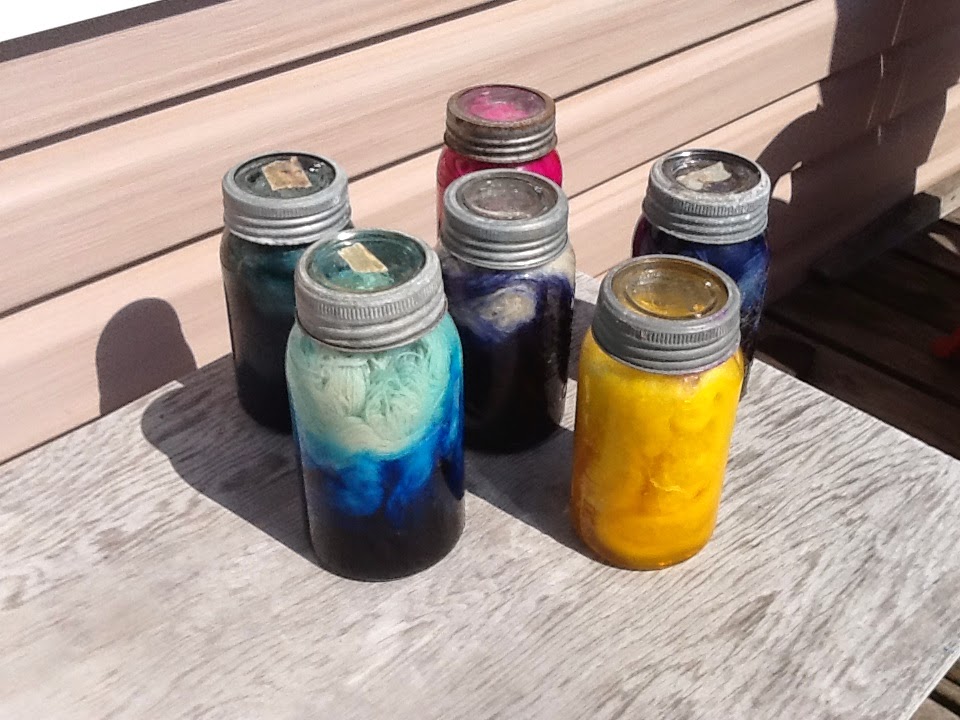 Elmlea Farm: Solar Dyeing...Let the Summer Heat Do the Work!