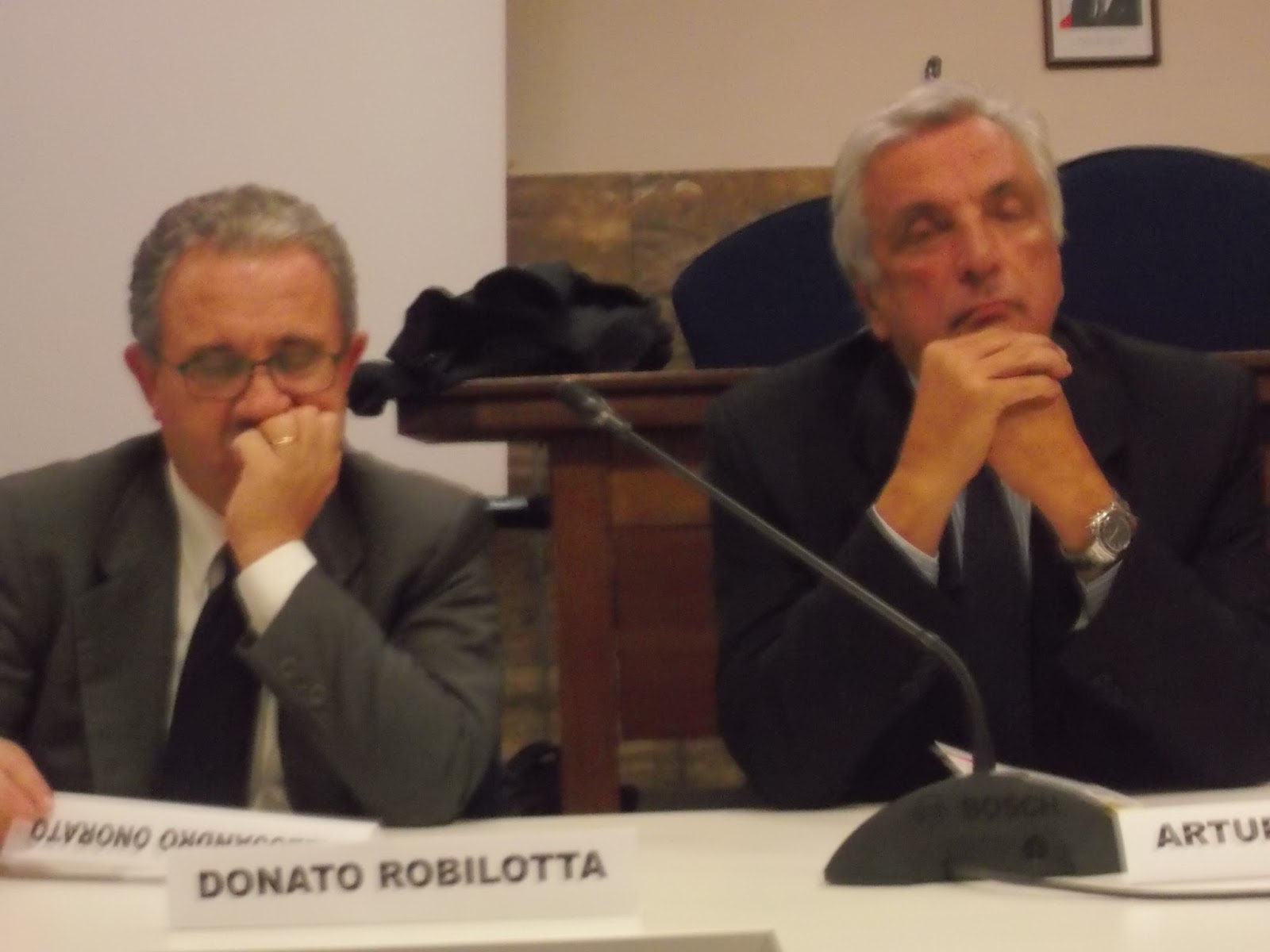 VideoNotizieRoma: ROBERTO GIULIANO "La via allegra al socialismo"