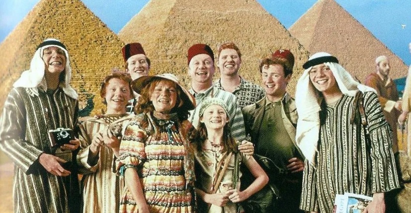 THE GRANDMA'S LOGBOOK ---: THE WEASLEYS, THE ENDANGERED PURE-BLOOD WIZARDS