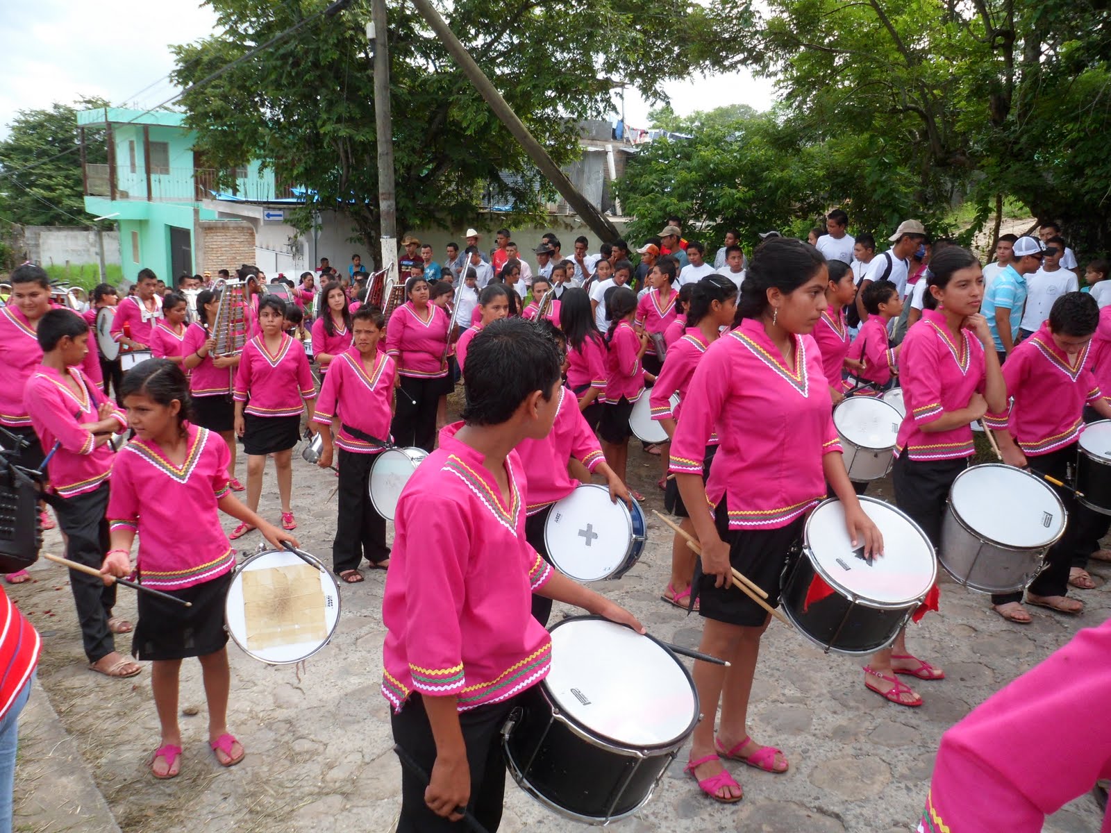 Celebración del mes de La Identidad.: Instituto Dr. Ramon Rosa