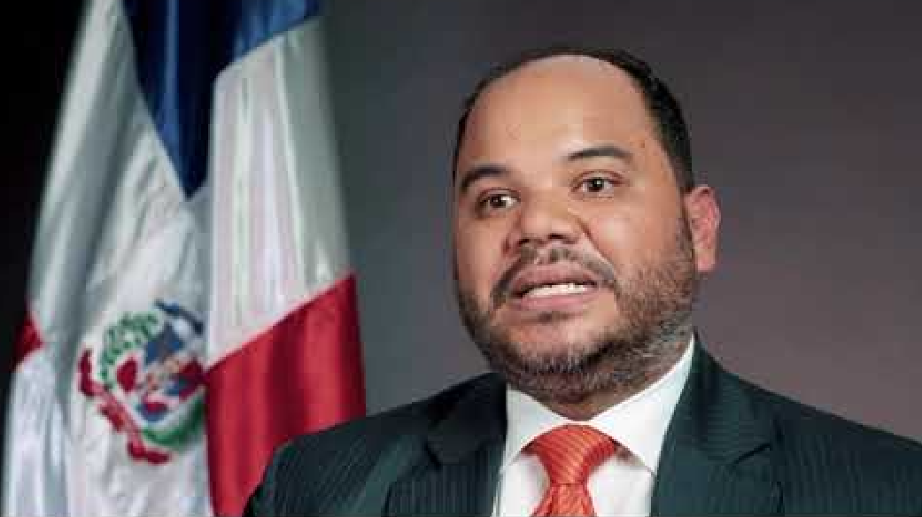 Video: ¿Quién es Pablo Ulloa, el nuevo defensor del pueblo? | Lo Ultimo RD