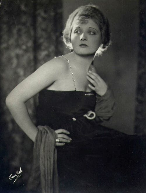 NAKARAJAN: EVA NOVAK AMERICAN ACTRESS BORN 1898 FEBRUARY 14 -APRIL 17,1988