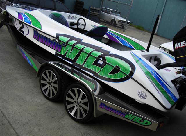 AUSSIE SKIBOATS: random; CYCLONE