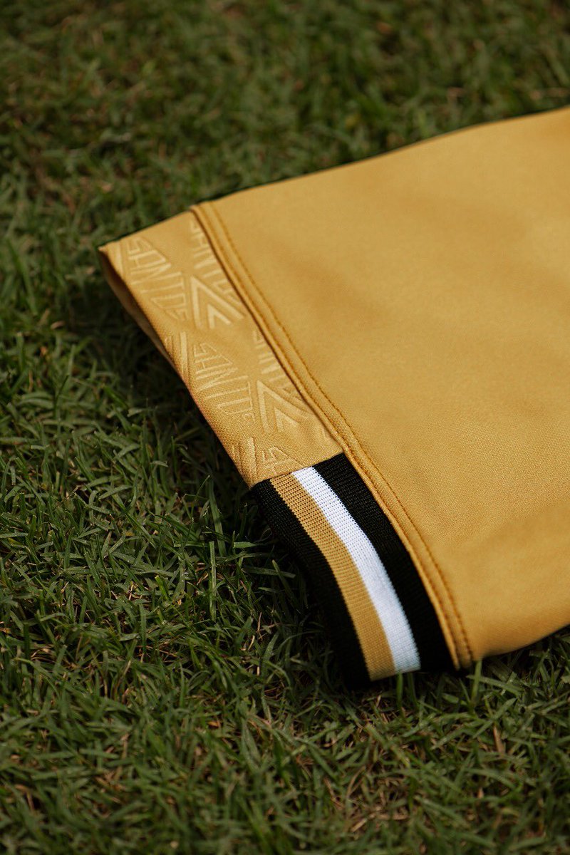 Gold Umbro Santos 2018 Fourth Kit Released - Footy Headlines