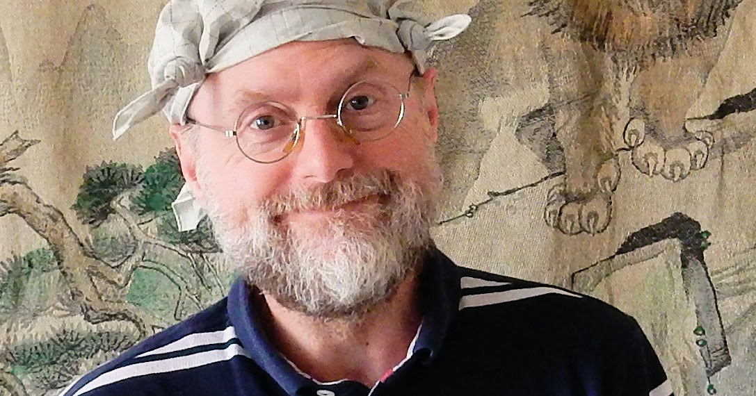 Richard in a Hat: Knotted Hanky