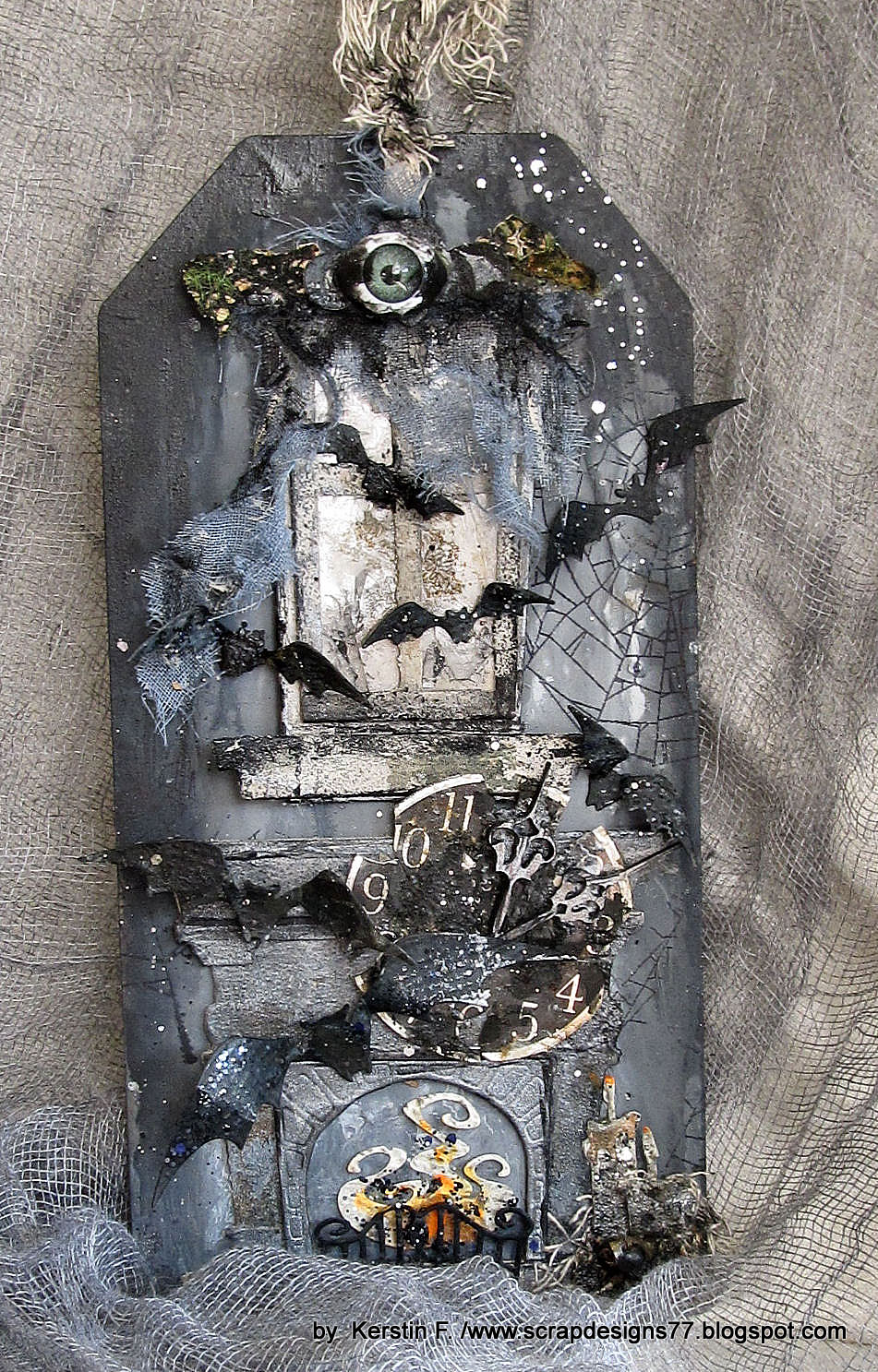 Scrapbook Dreams: S for Spooky