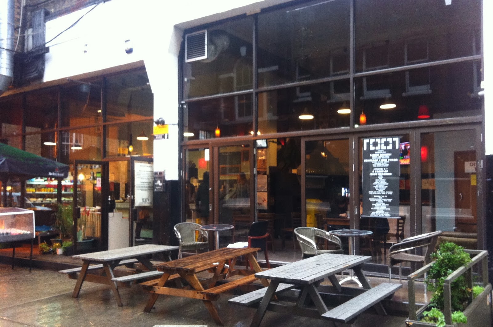 The Fry up Inspector: Cafe 1001 - London