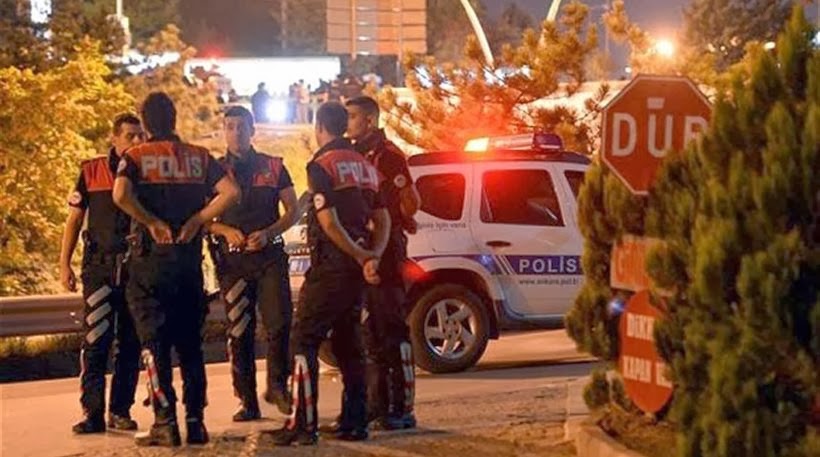 ΑΡΧΙΣΑΝ ΟΙ "ΑΥΤΟΚΤΟΝΙΕΣ" ΣΤΗΝ ΤΟΥΡΚΙΑ... ΝΕΚΡΟΣ ΣΤΟ ΑΥΤΟΚΙΝΗΤΟ ΤΟΥ ...