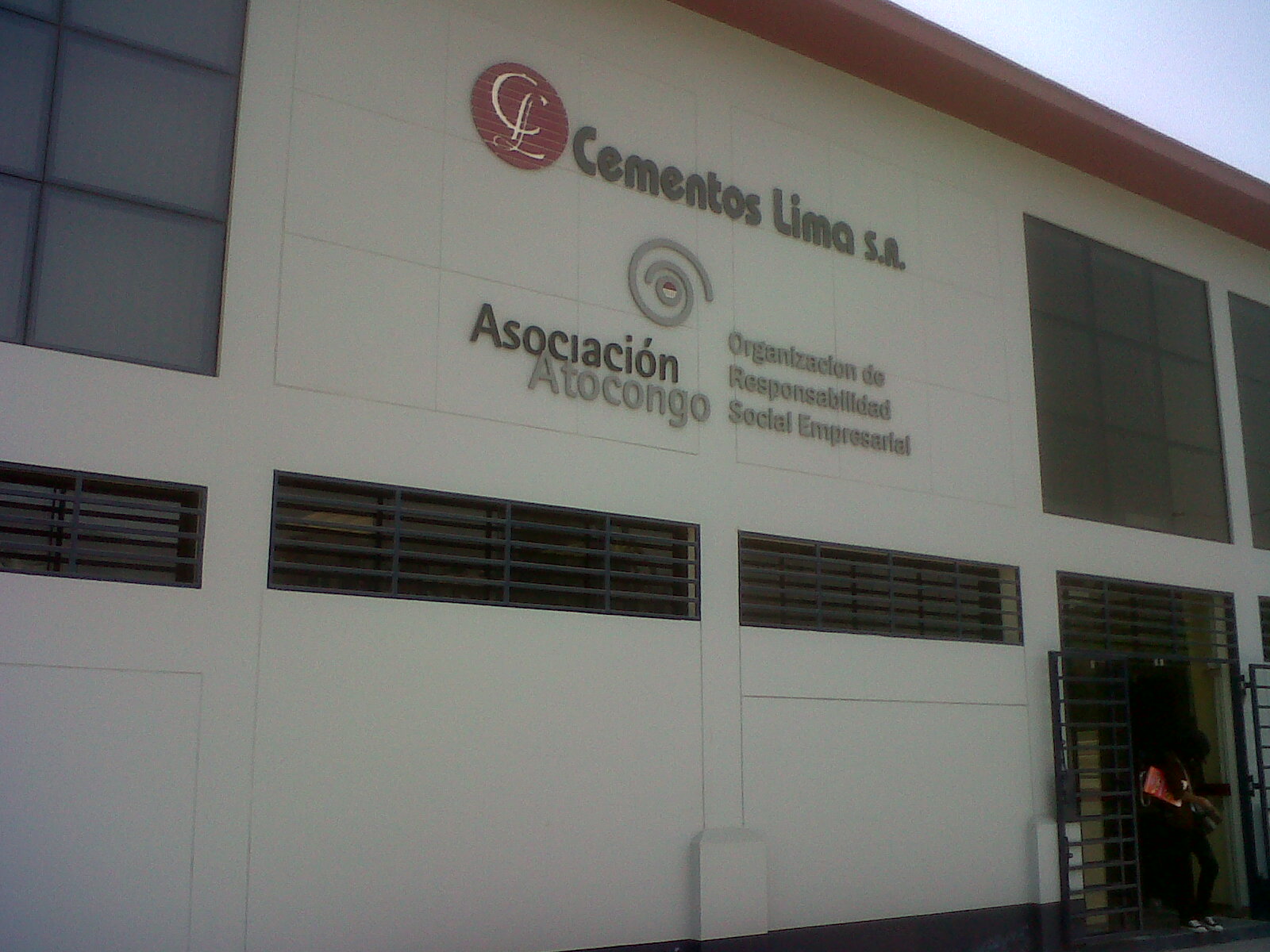 ¿Cómo Ayudar?: Buenos cimientos en RSE- Cementos Lima