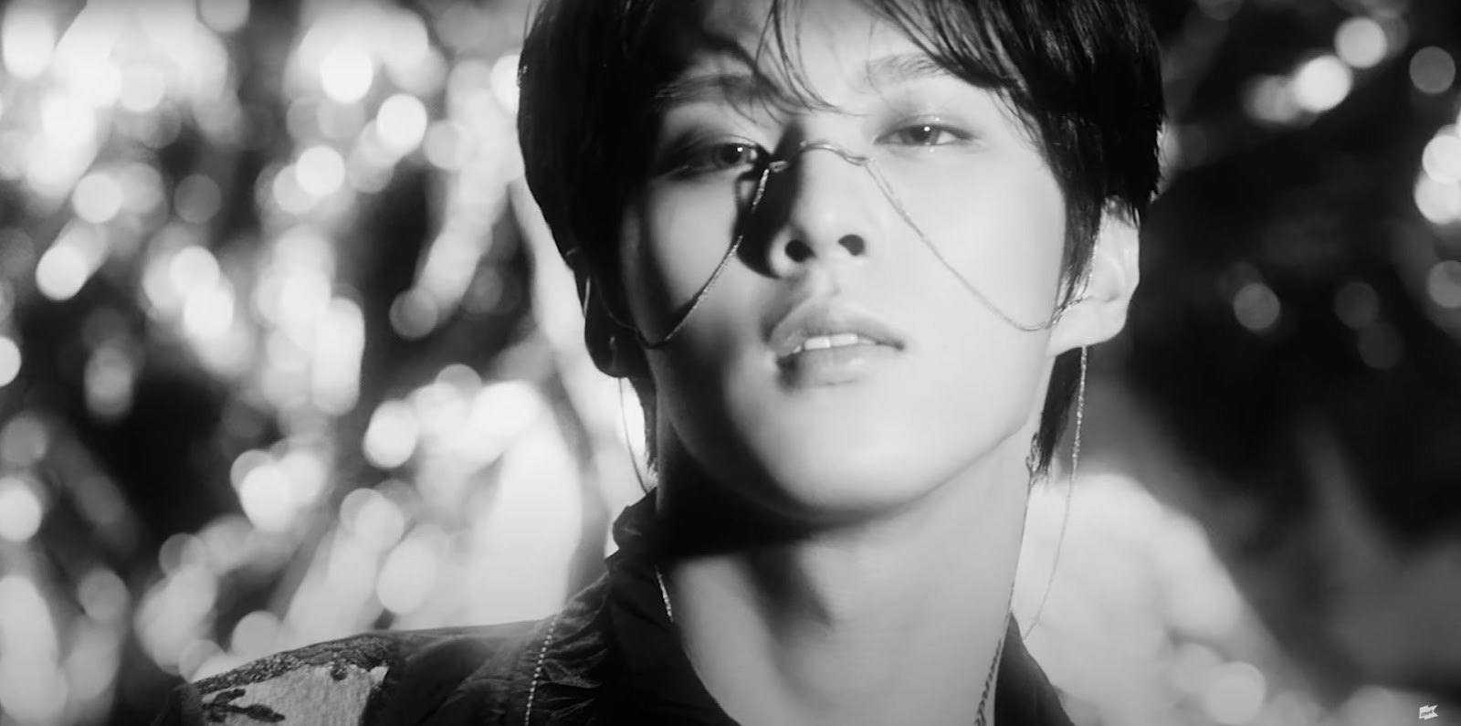 [DEBUT MV] Kim Wooseok 김우석 se presenta con Red Moon - BA NA NA: Noticias de K-Pop en español