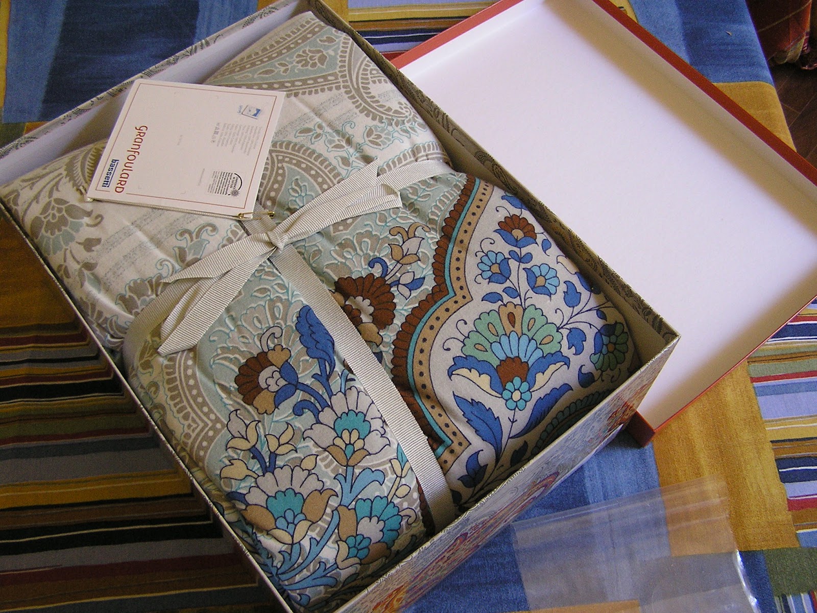 Mille Occasioni !!!: PLAID GRANFOULARD BASSETTI FANTASIA FILICUDI